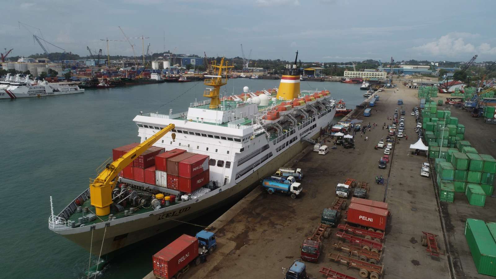 Arus Mudik Lebaran Melonjak, Ribuan Penumpang Padati Pelabuhan di Batam - BP Batam
